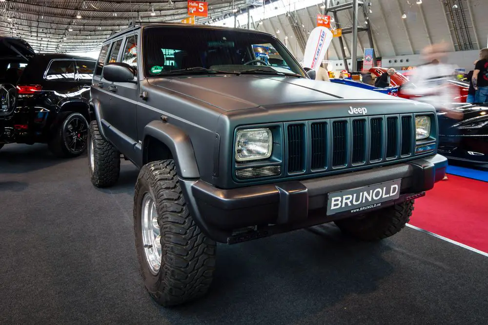 7 Best Lift Kits For Jeep Cherokee XJ Reviews In 2023