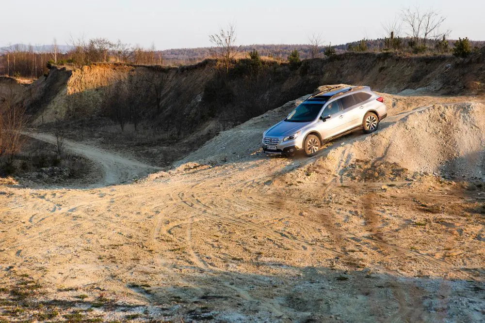 7 Best Cargo Boxes For Subaru Outback Reviews [2023 Updated]